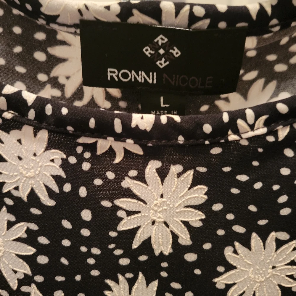 Ronni Nicole | Dresses | Ronni Nicole Black And White Daisy Midi Dress ...
